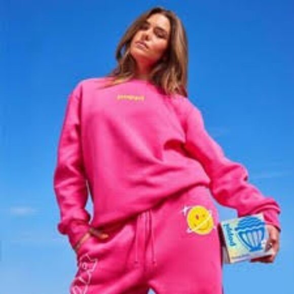 Poppi | Tops | Nwt Adult Poppi Forever Icon Graphic Sweatshirt Pink ...